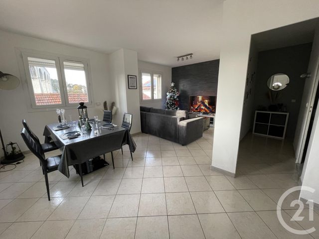 Appartement T3 à vendre - 3 pièces - 64,84 m2 - Marseille - 13015 - PROVENCE-ALPES-COTE-D-AZUR