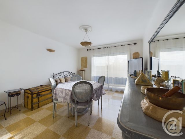 Appartement T3 à vendre - 3 pièces - 57,74 m2 - Toulon - 83 - PROVENCE-ALPES-COTE-D-AZUR