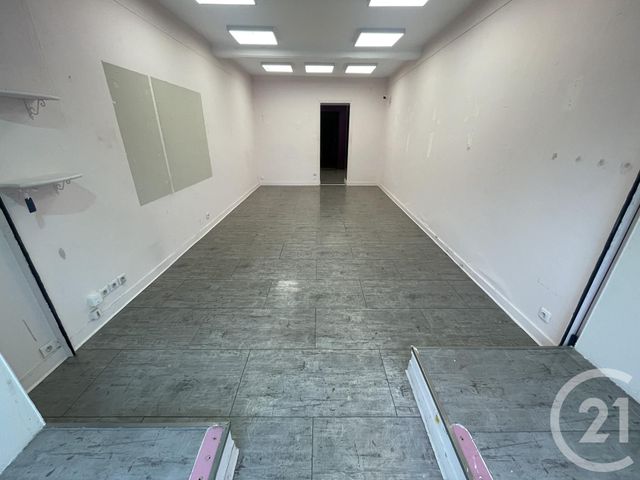 Local commercial à louer - 91.51 m2 - 69 - Rhone