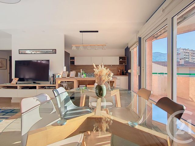Appartement T3 à vendre - 3 pièces - 65,55 m2 - Marseille - 13008 - PROVENCE-ALPES-COTE-D-AZUR